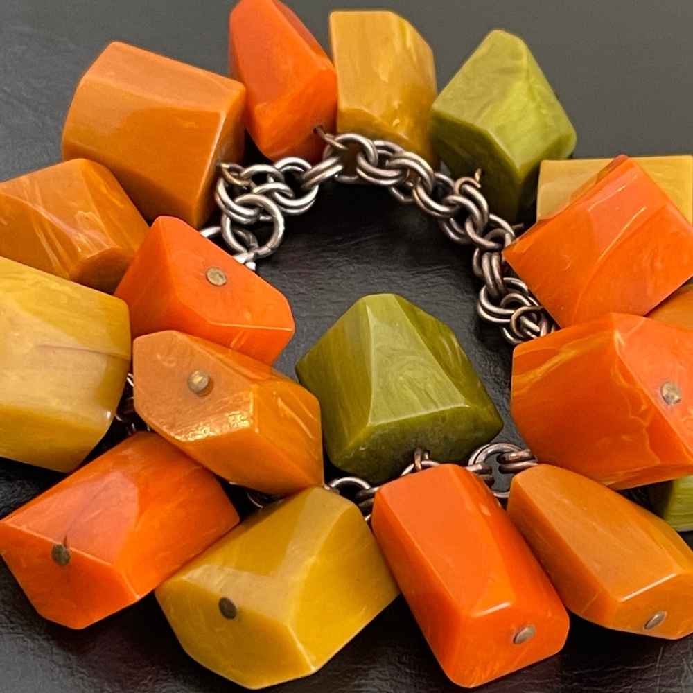 40's Bakelite Vintage Dangle Chunky Charm Chain Brace… - Gem